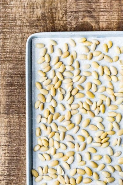 How To Blanch Almonds (Blanched Almonds) - Foolproof Living