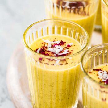 Mango Turmeric Smoothie (Vegan & No Sugar Added) - Foolproof Living