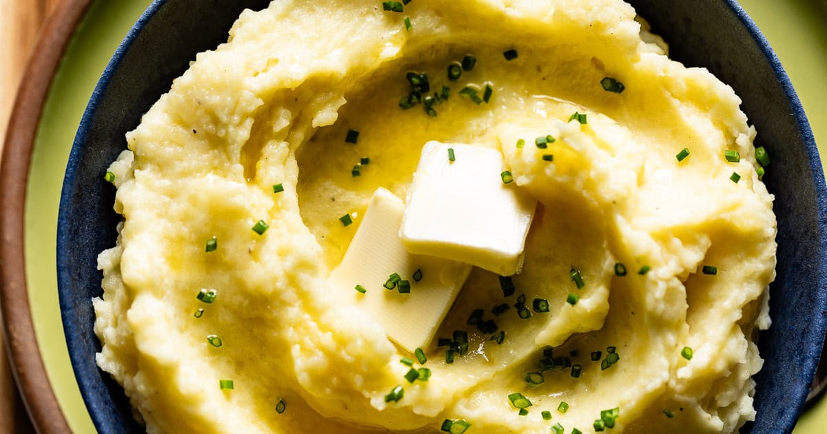 Creamy Yukon Gold Mashed Potatoes - Foolproof Living