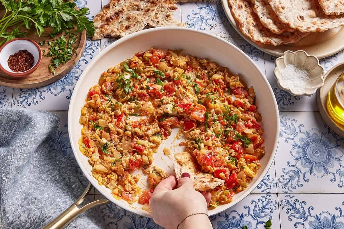 Menemen Recipe (Turkish Scrambled Eggs with Tomatoes)