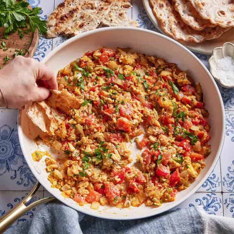 Menemen Recipe (Turkish Scrambled Eggs with Tomatoes)